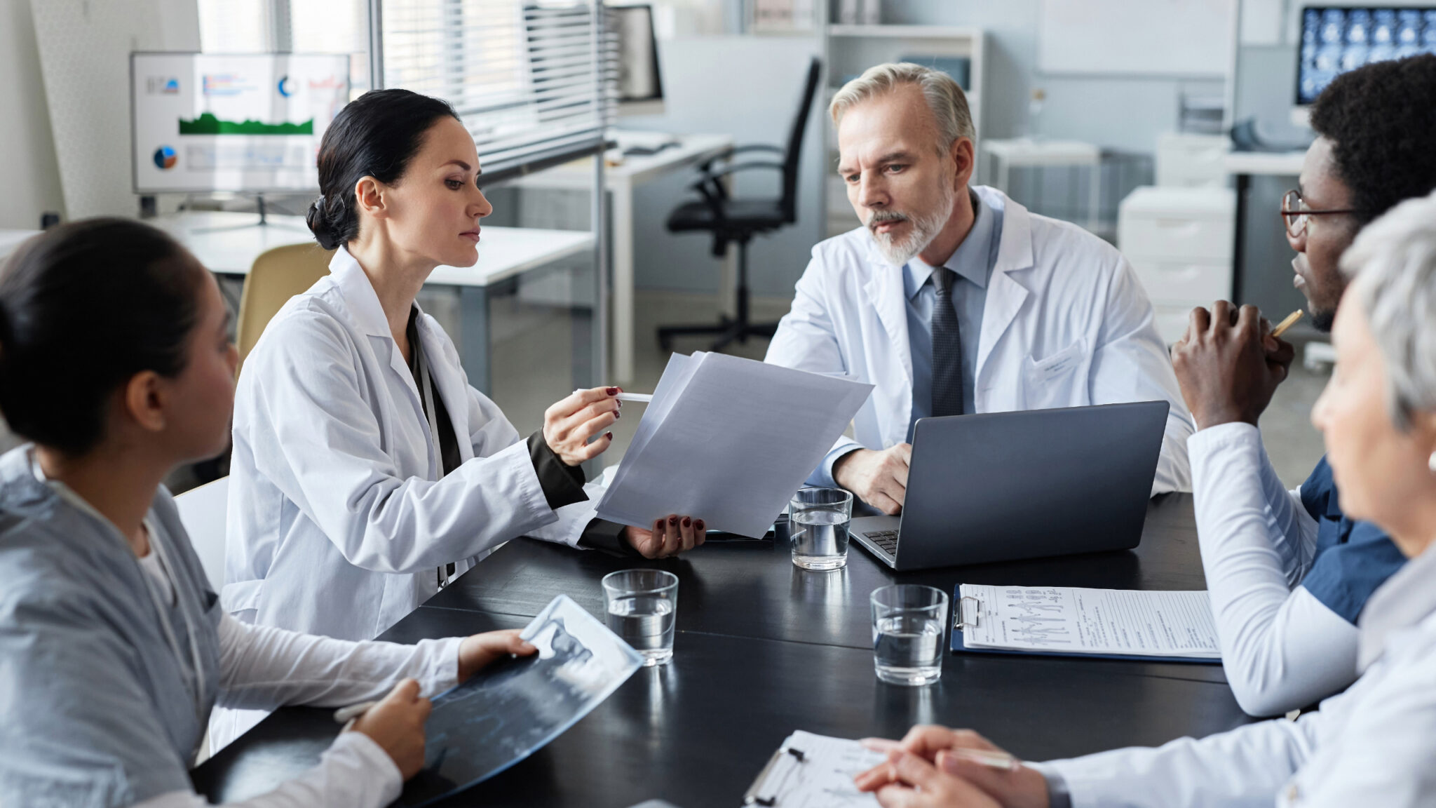 The Knowledge Worker and the Learning Worker. Similarities and Differences.